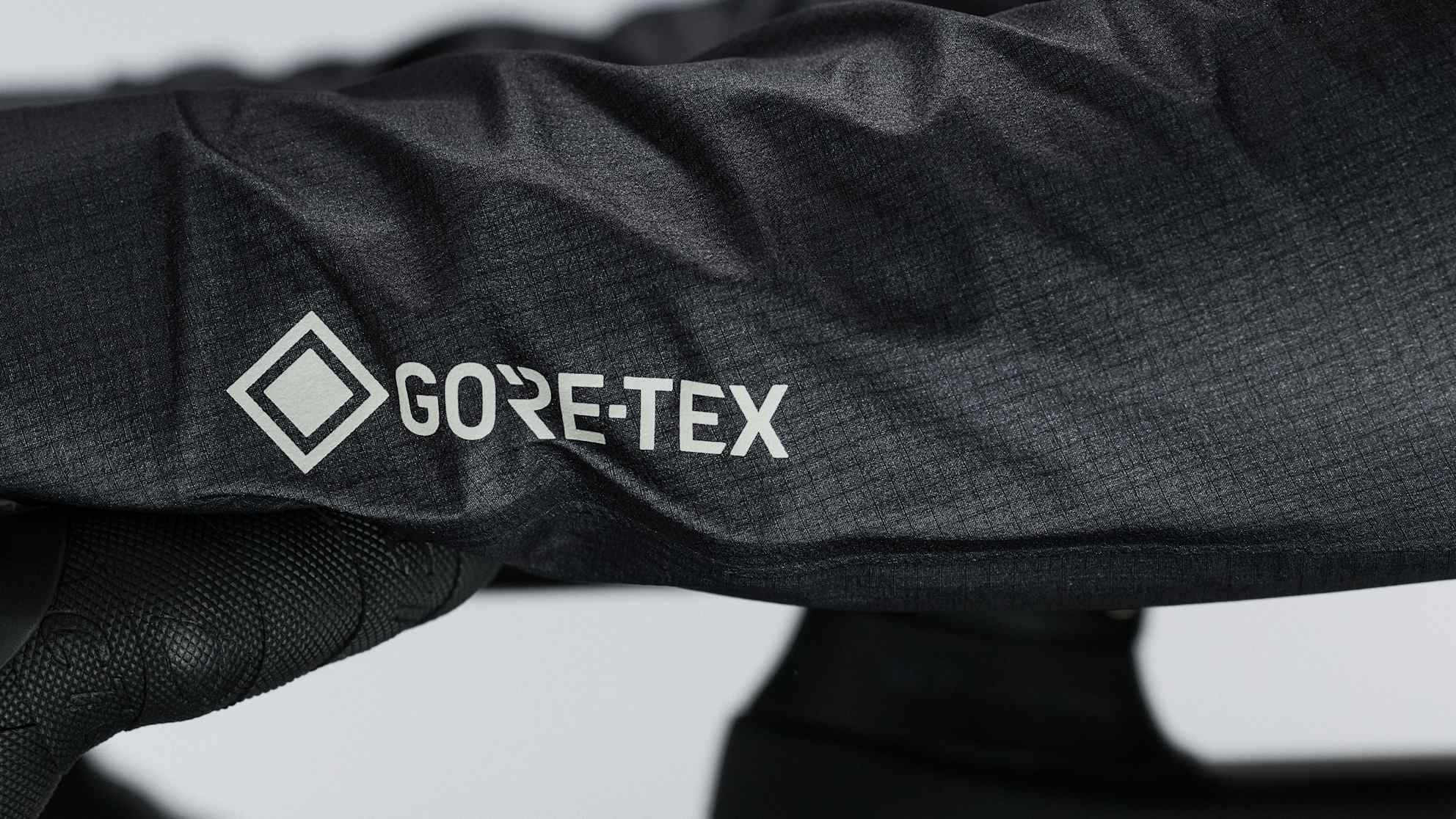Men's Pro Team GORE-TEX Lightweight Rain Jacket | Website Rapha